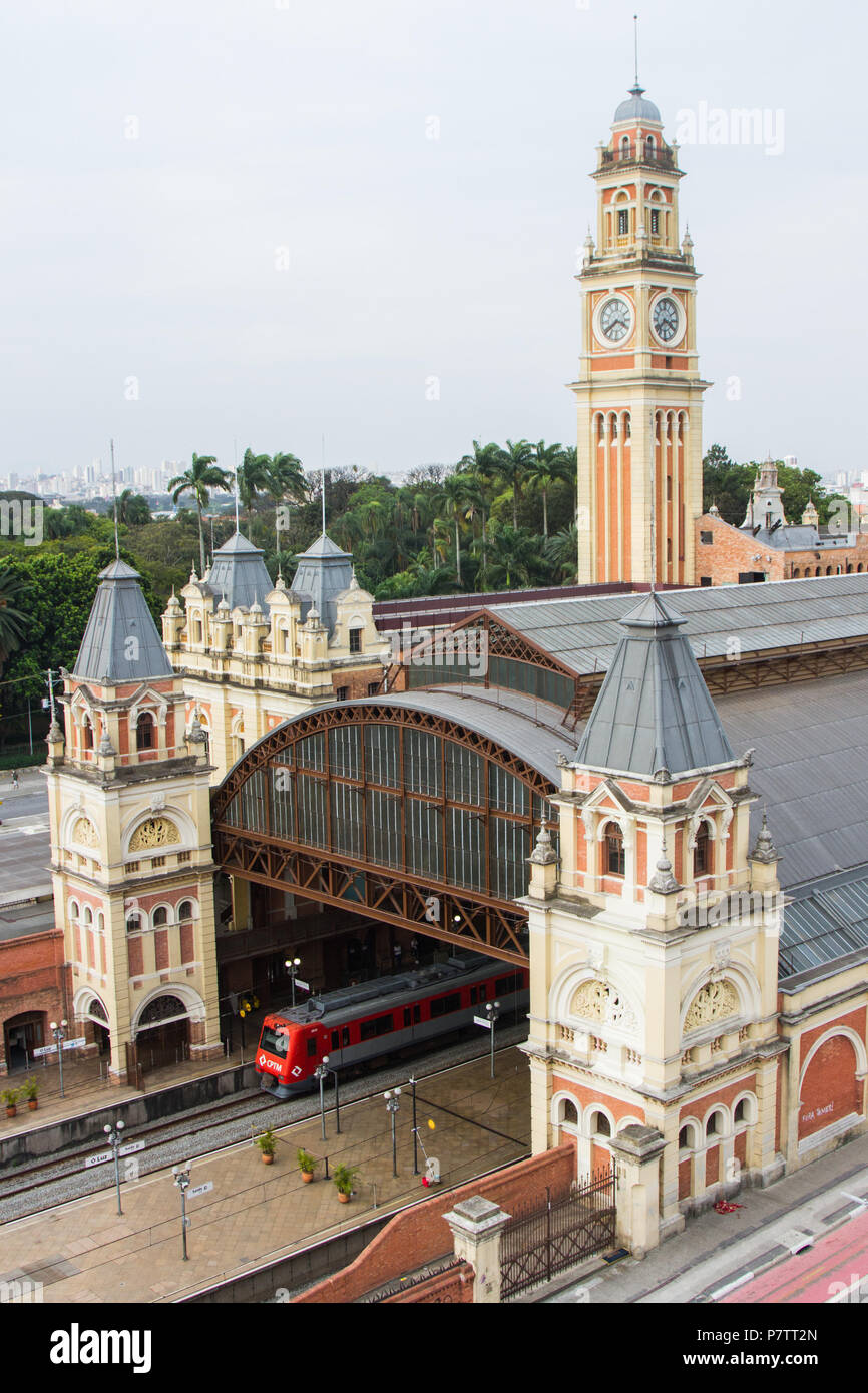 Classical train station in San Paolo, Brazil Stock Photo - Alamy