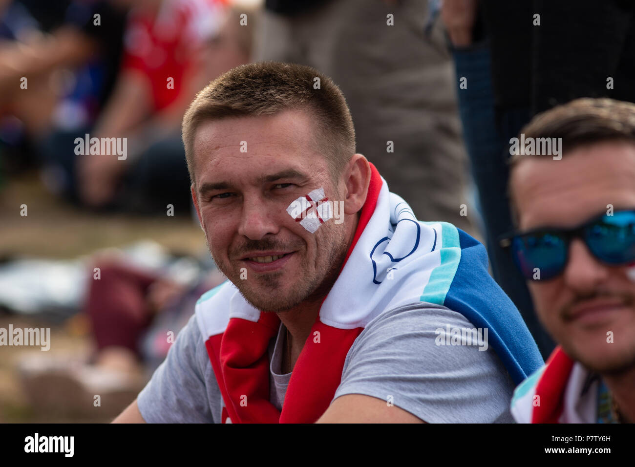 English football fan hi-res stock photography and images - Alamy