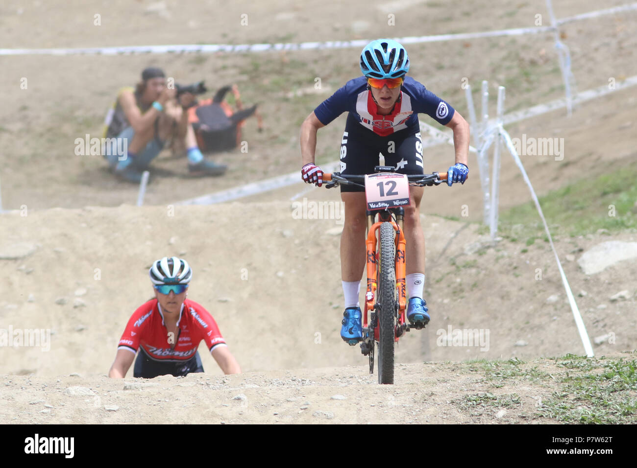 Elite women uci mtb world cup hi-res stock photography and images - Alamy