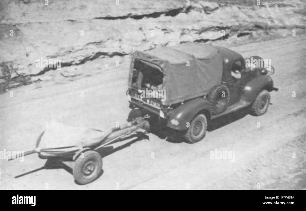 37mm gun hi-res stock photography and images - Alamy