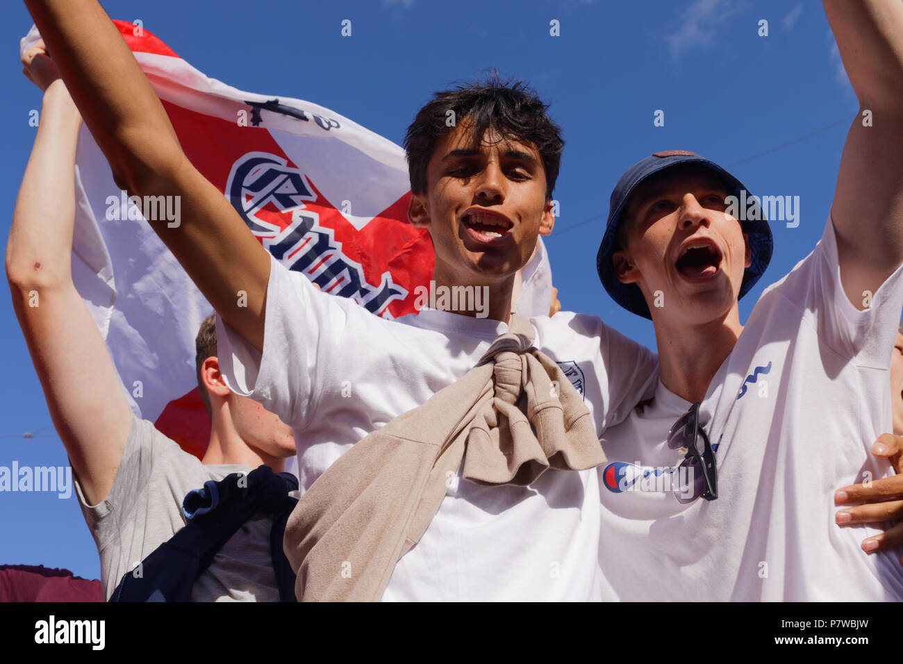 England football fan crying hi-res stock photography and images - Alamy