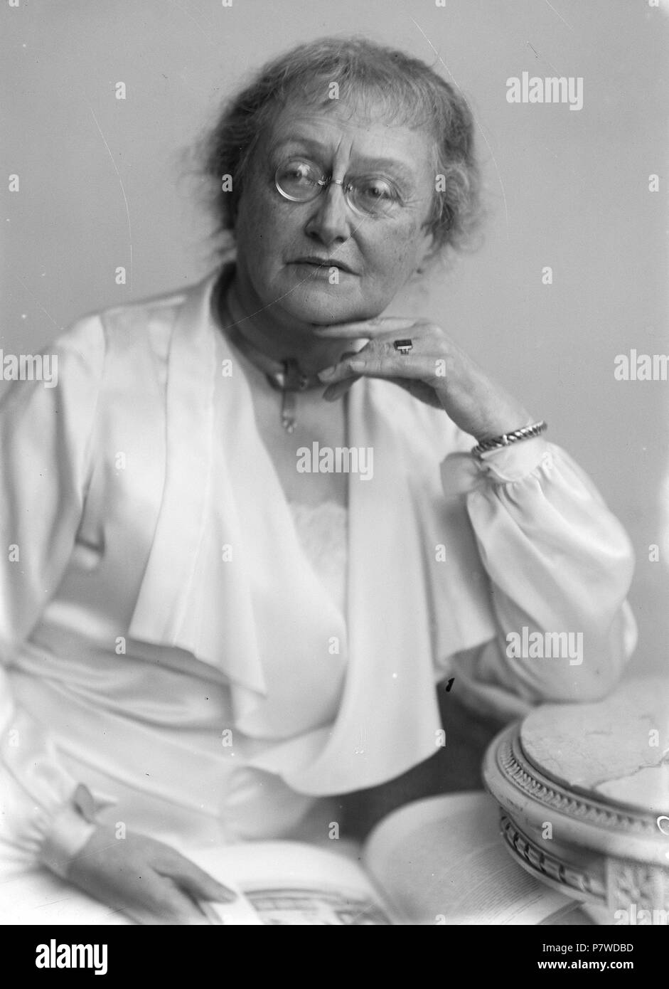 Nederlands: Portret van Freule Elisabeth Carolina Boddaert (ca. 1940 ...