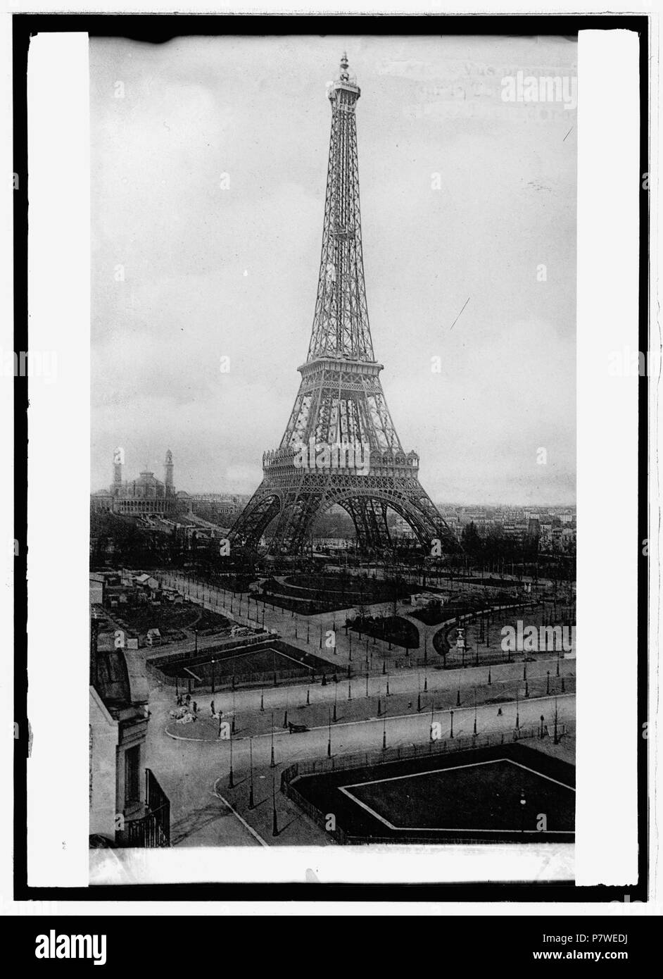 . Paris. Eiffel Tower between 1909 and 1919 301 Paris. Eiffel Tower ...