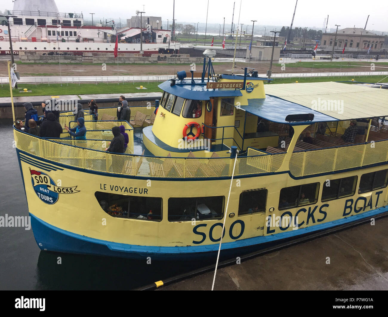 The soo locks and lake superior hi-res stock photography and images - Alamy