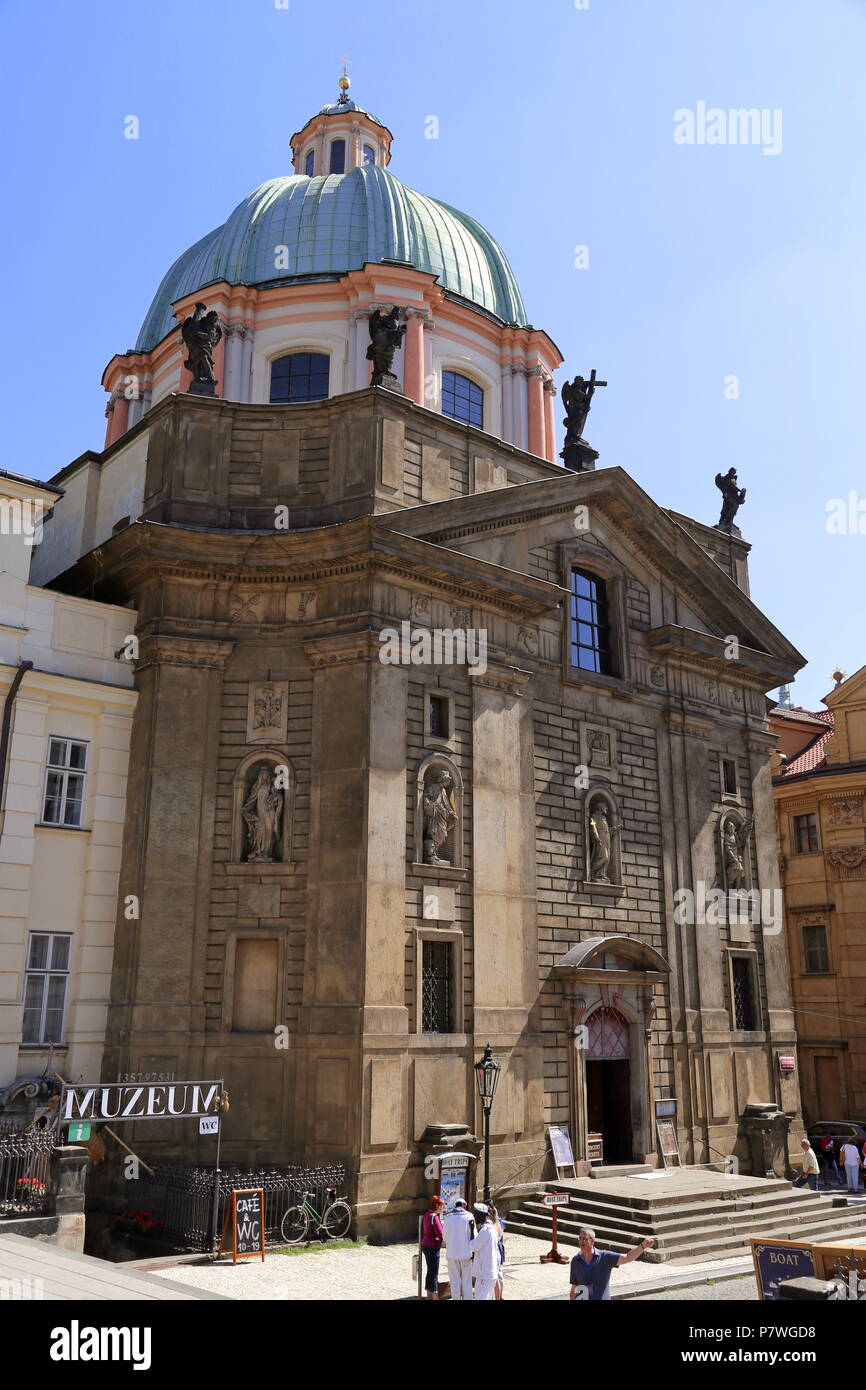 Kostel sv frantiska serafinskeho hi-res stock photography and images ...