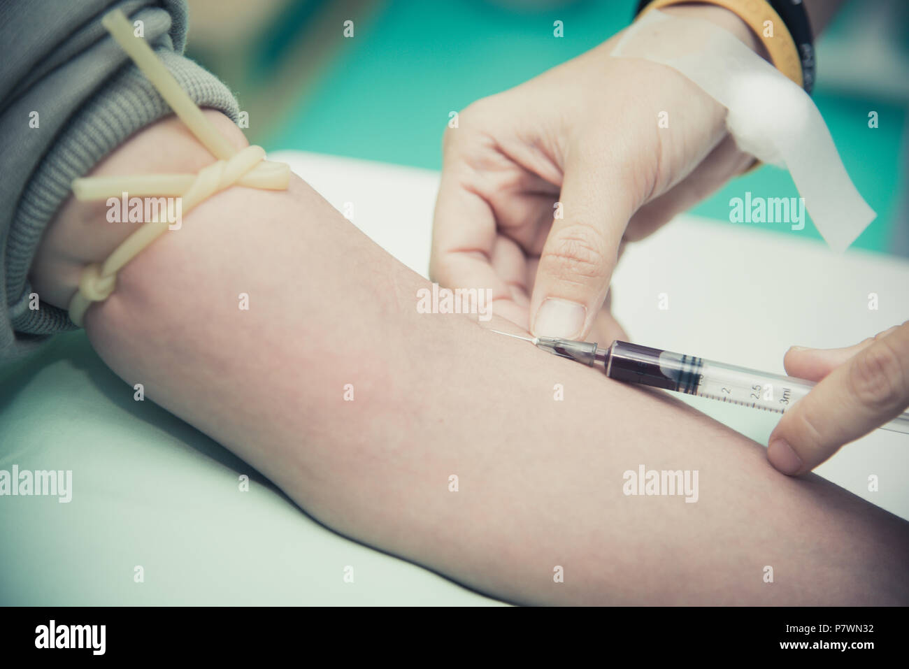 Blood collecting syringe hi-res stock photography and images - Alamy