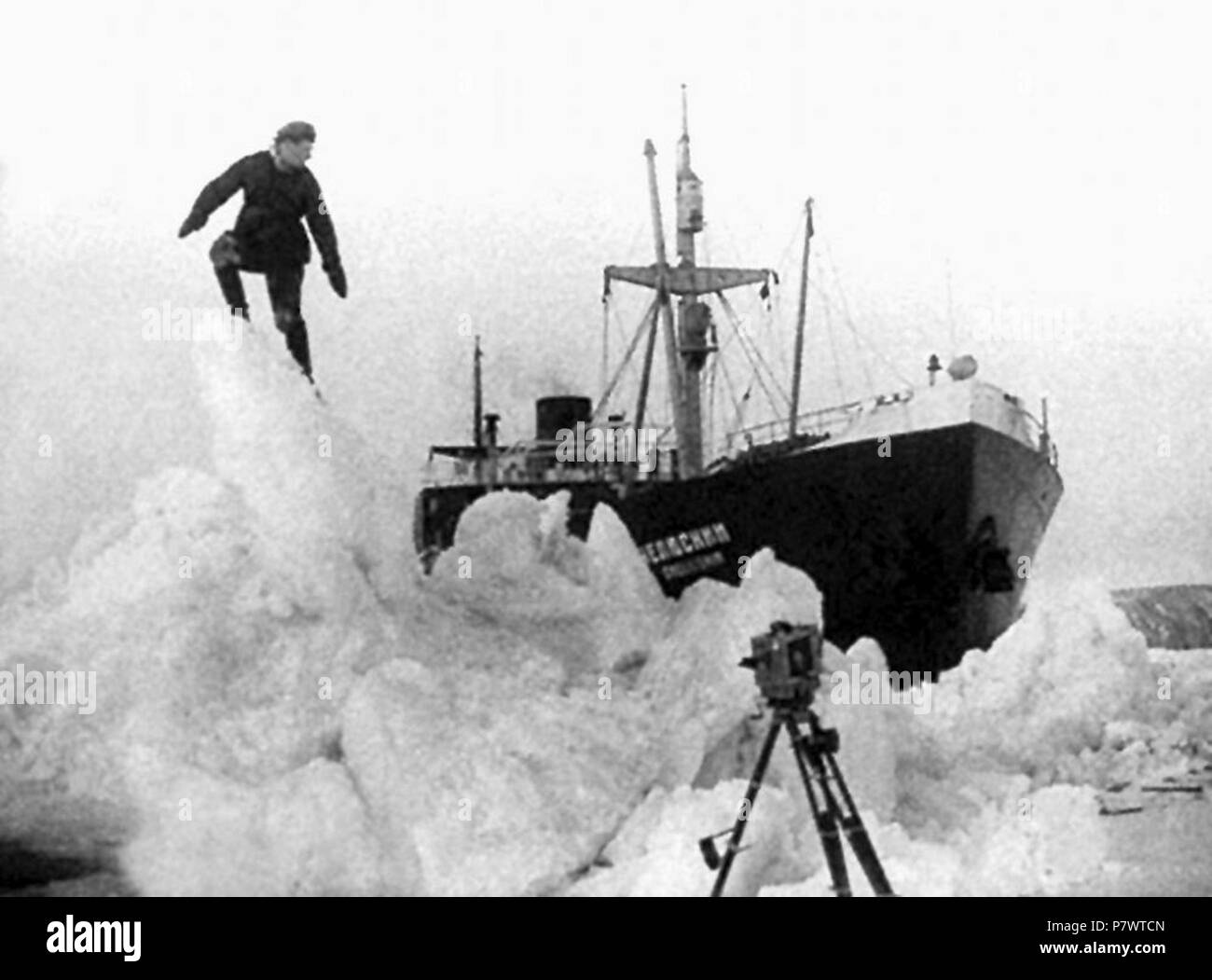 Soviet ship hi-res stock photography and images - Alamy