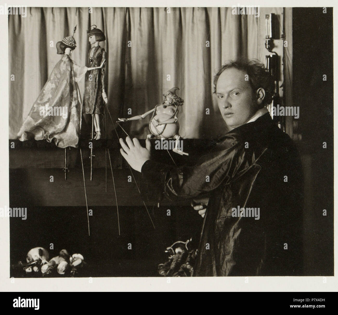 English: Richard Teschner and his figures . 1914 333 Richard Teschner ...