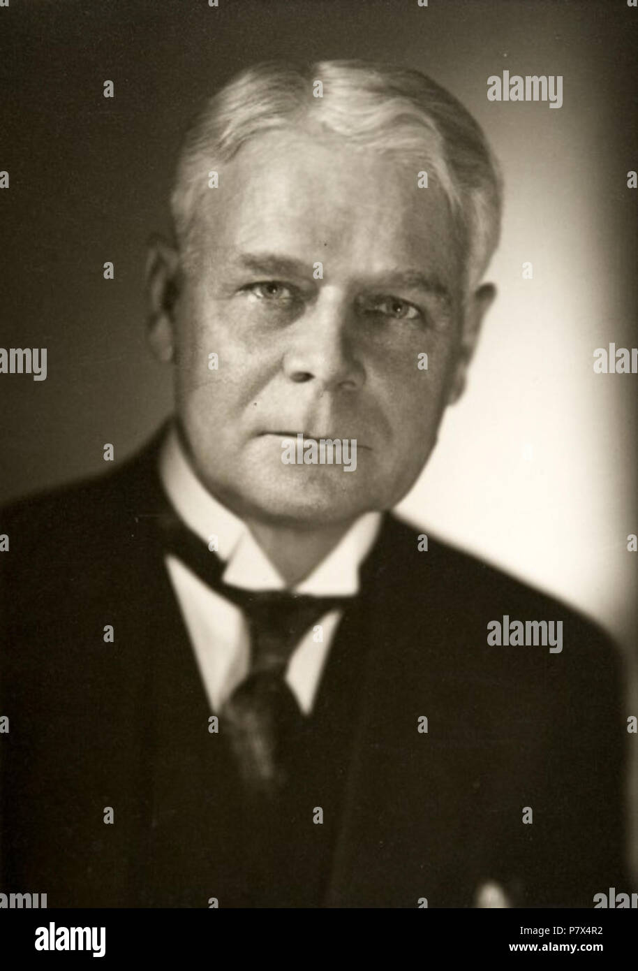 English: Photograph of the Finnish actor Eero Kilpi (1882–1954). 1930s ...