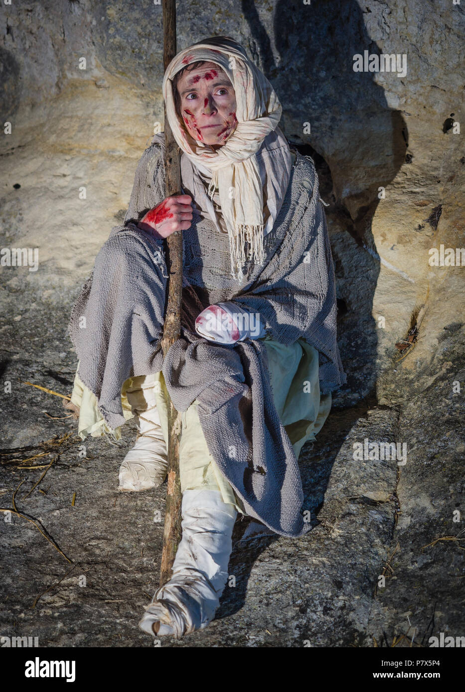 Dressed in rags hi-res stock photography and images - Alamy