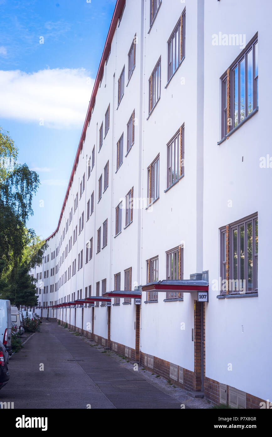 Langer stil hi-res stock photography and images - Alamy