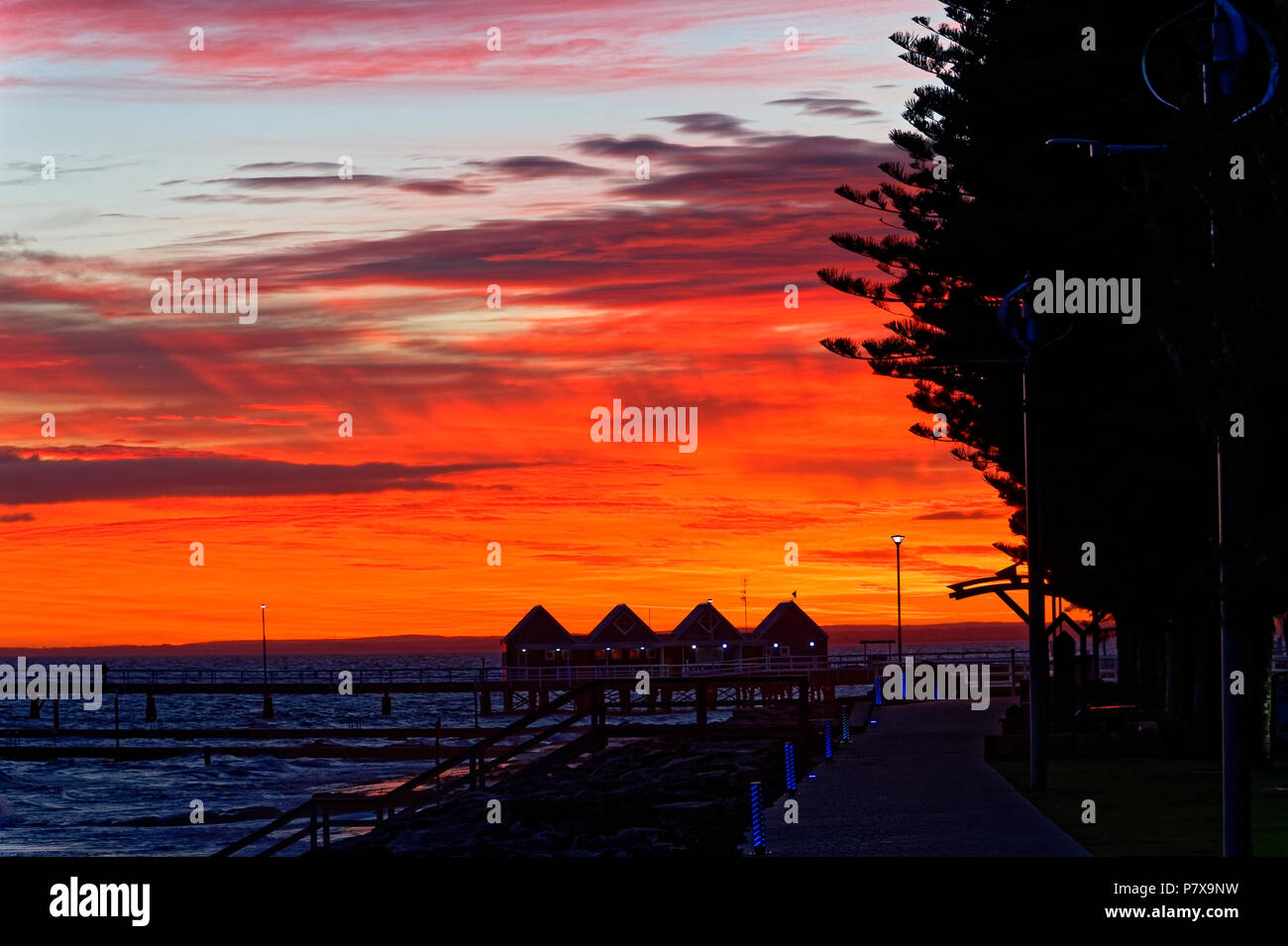 VIEW OF BUSSELTON JETTY AT SUNRISE Stock Photo - Alamy