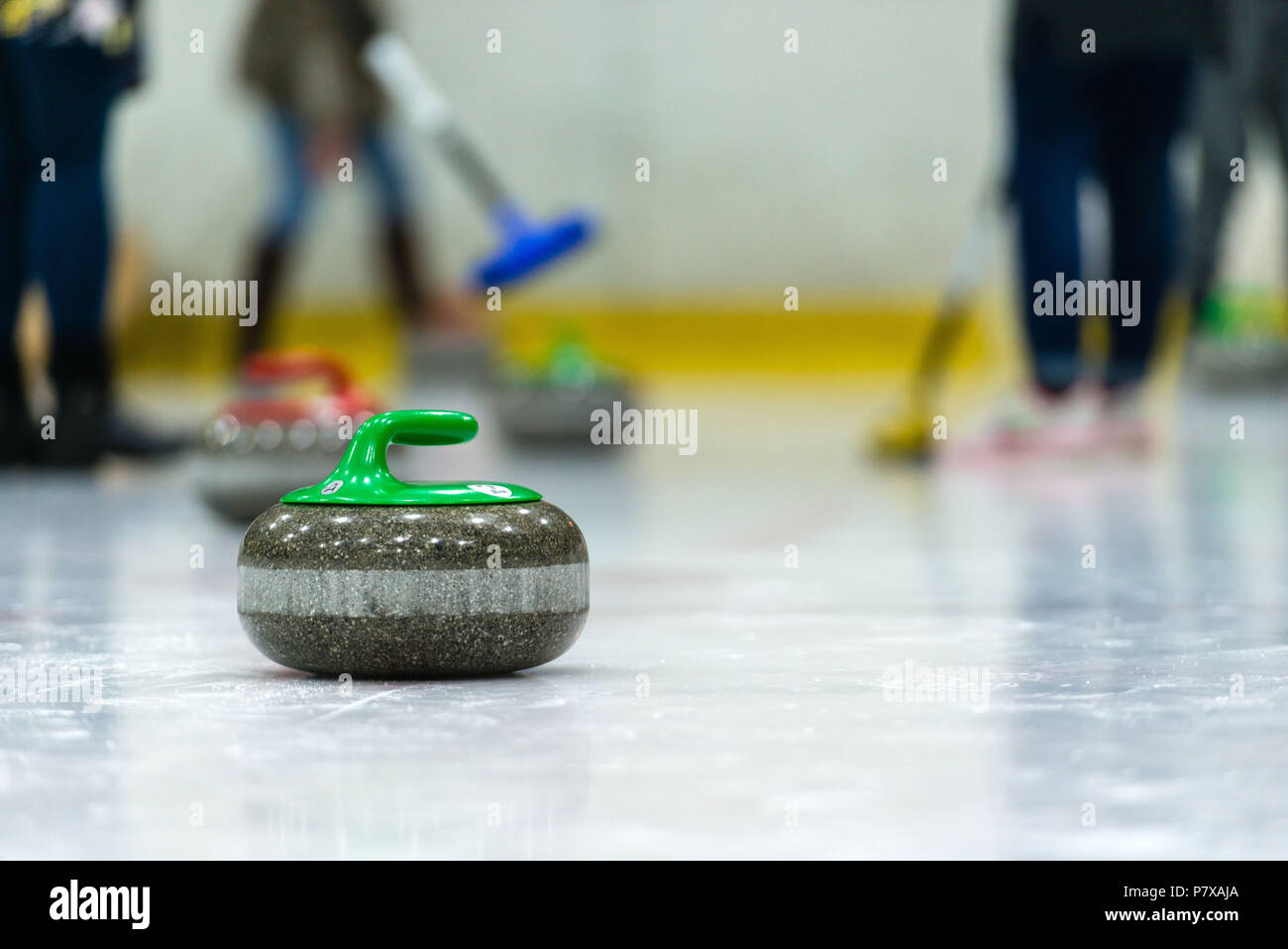 Curling stone hi-res stock photography and images - Alamy