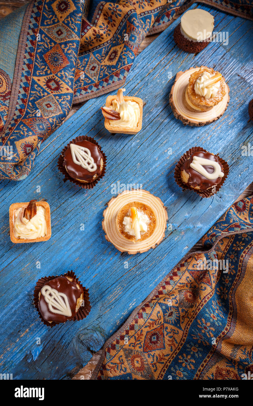 Small cakes hi-res stock photography and images - Alamy