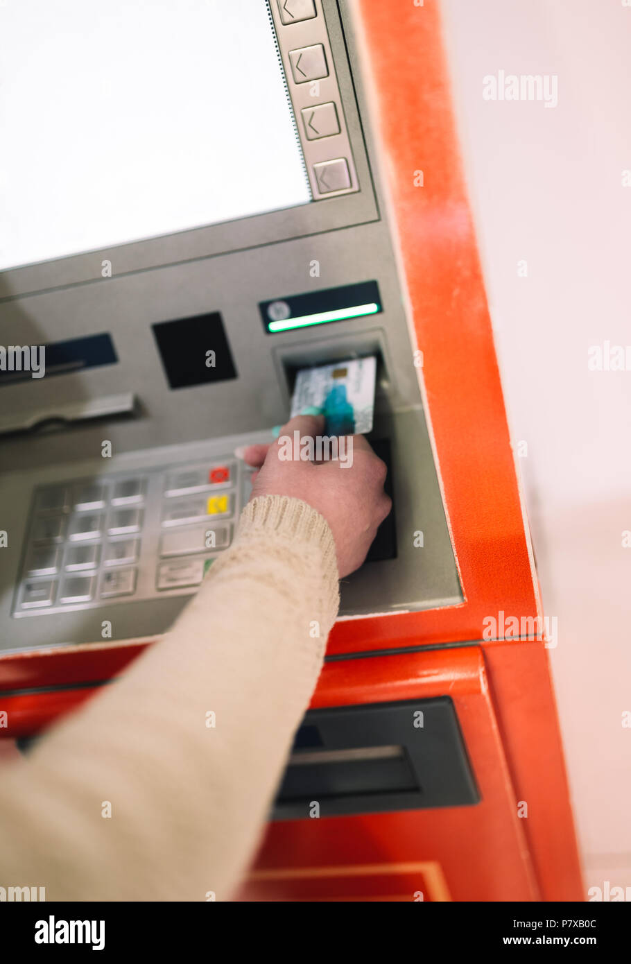 Bank mashine hi-res stock photography and images - Alamy