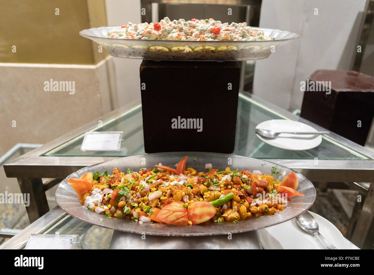 Salads stand hi-res stock photography and images - Alamy