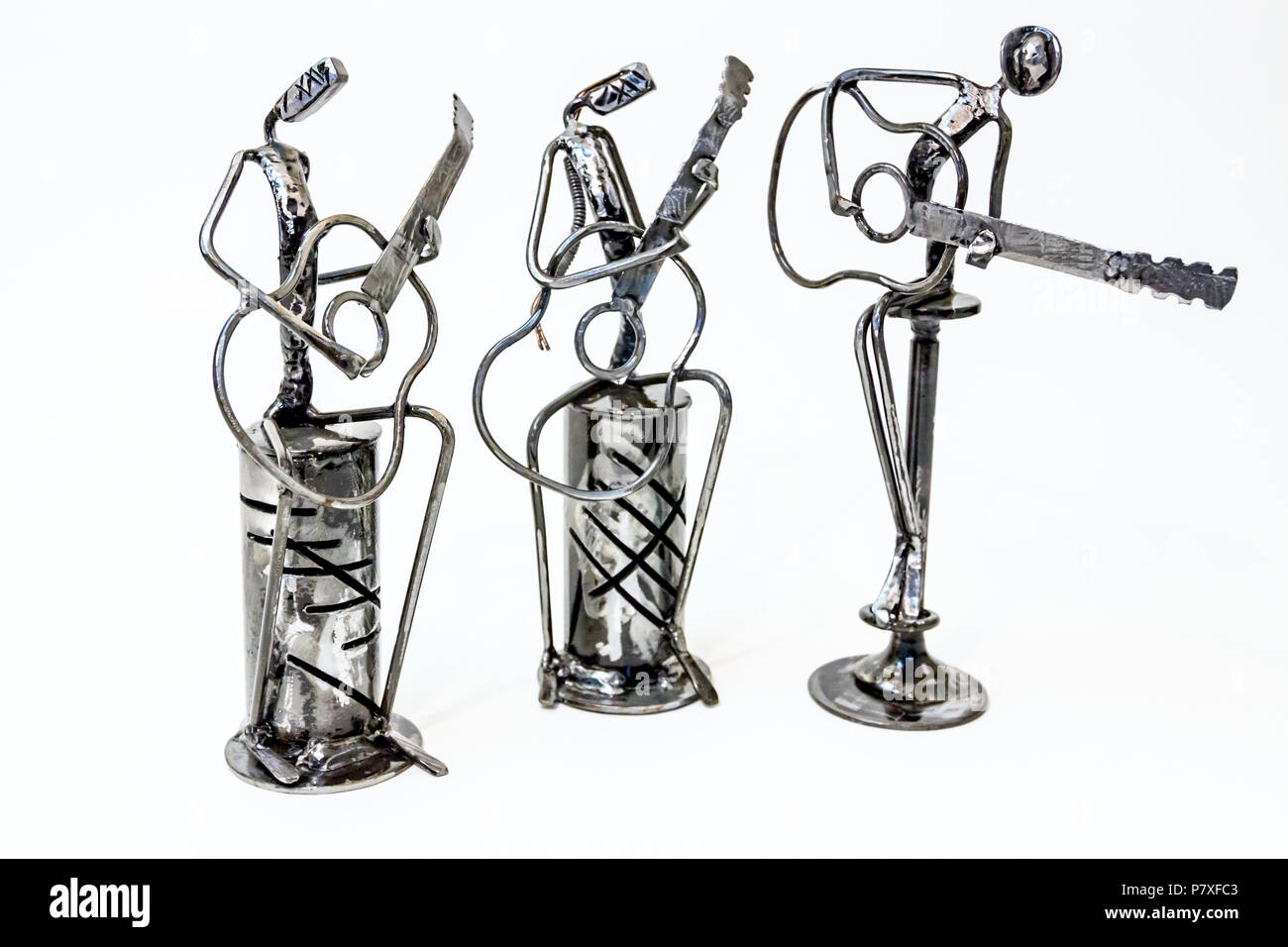 Wire stick figures hi-res stock photography and images - Alamy