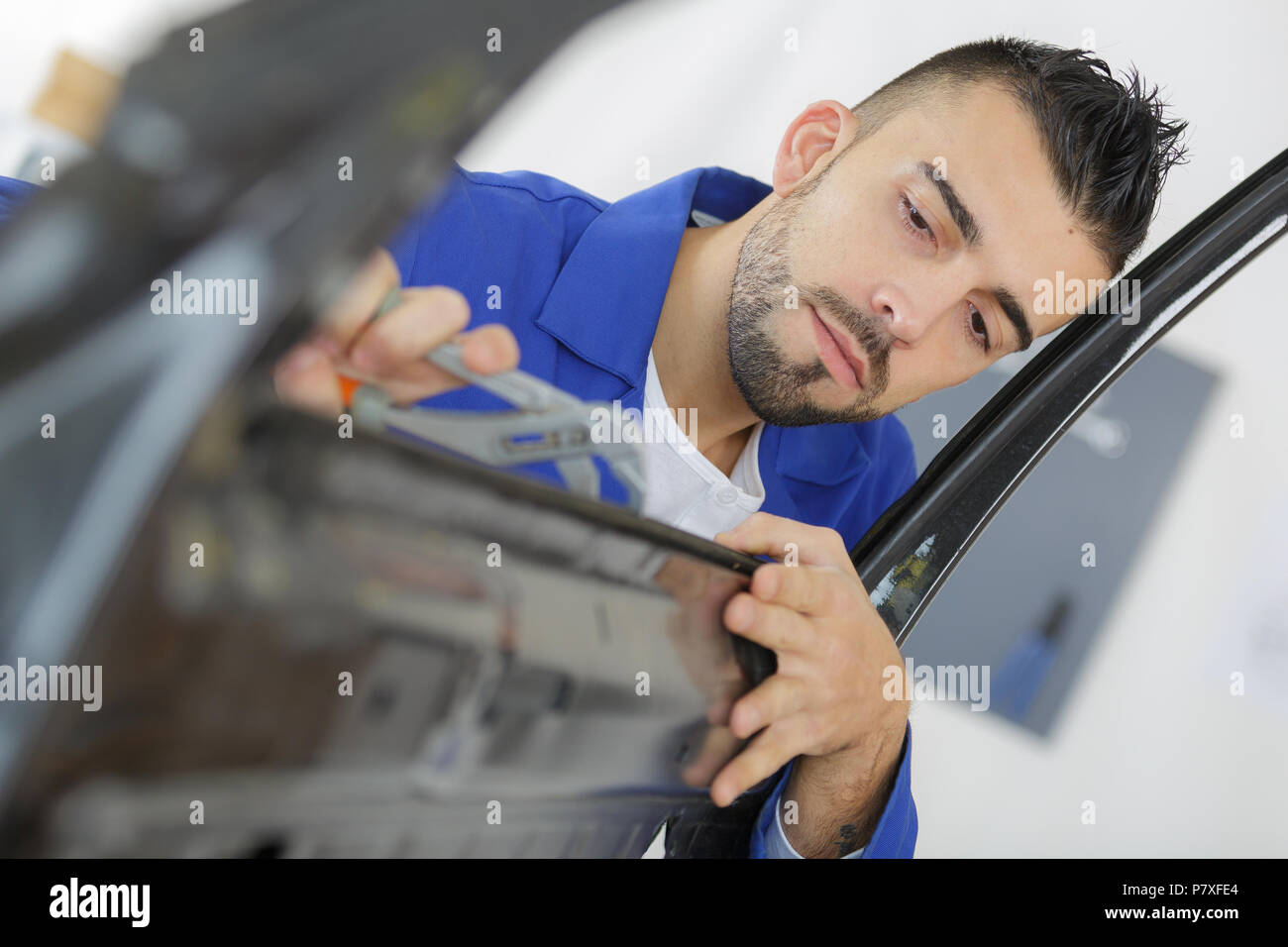 Straightening vehicle hi-res stock photography and images - Alamy