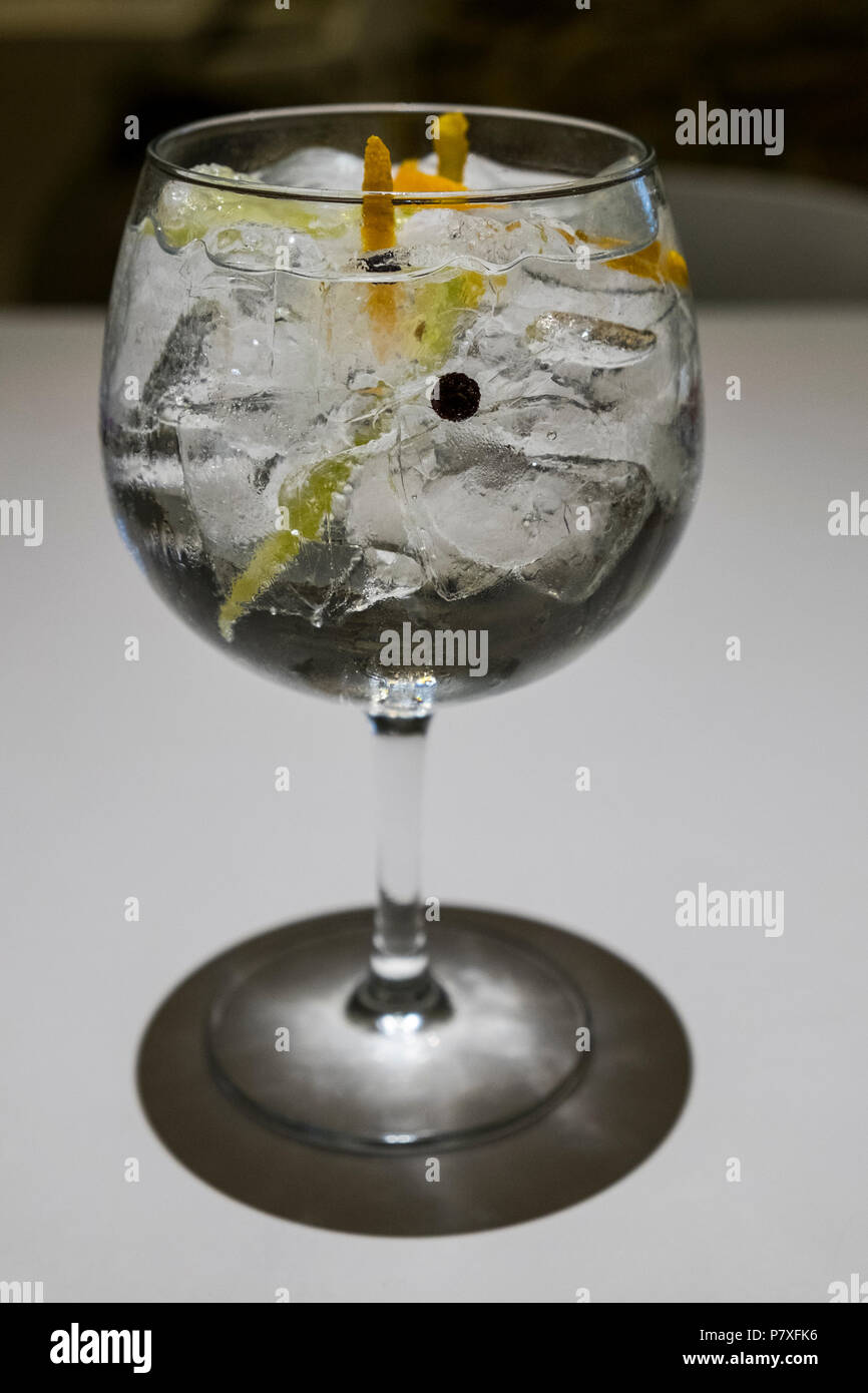 Lemon juniper hi-res stock photography and images - Alamy