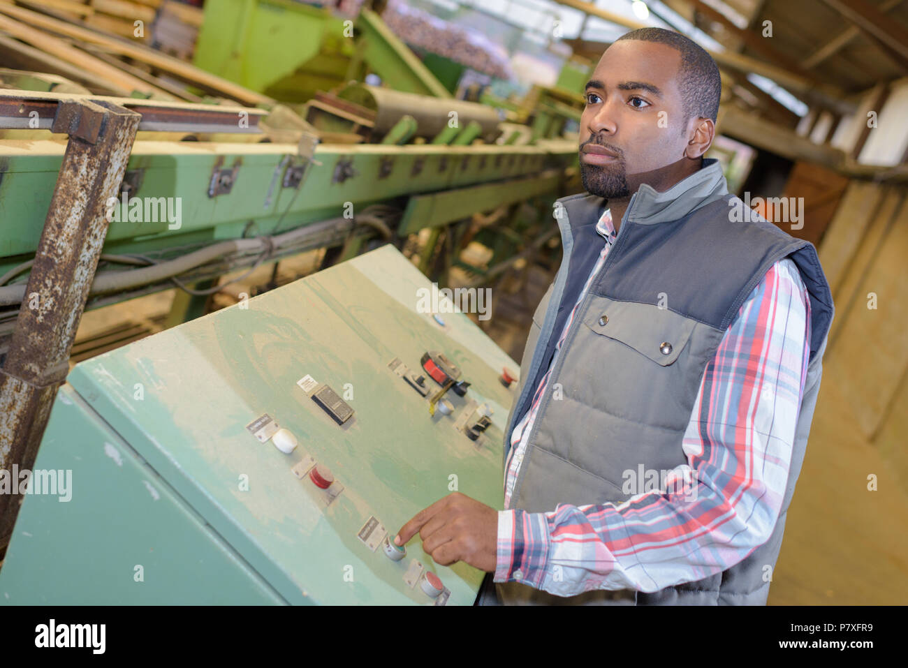 Expert operator hi-res stock photography and images - Alamy