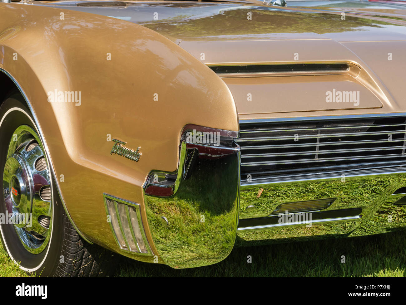 Oldsmobile tornado hi-res stock photography and images - Alamy