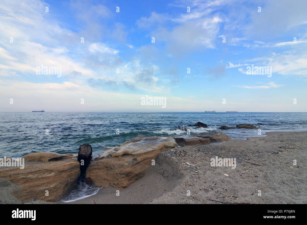Moon pool vessel hi-res stock photography and images - Alamy