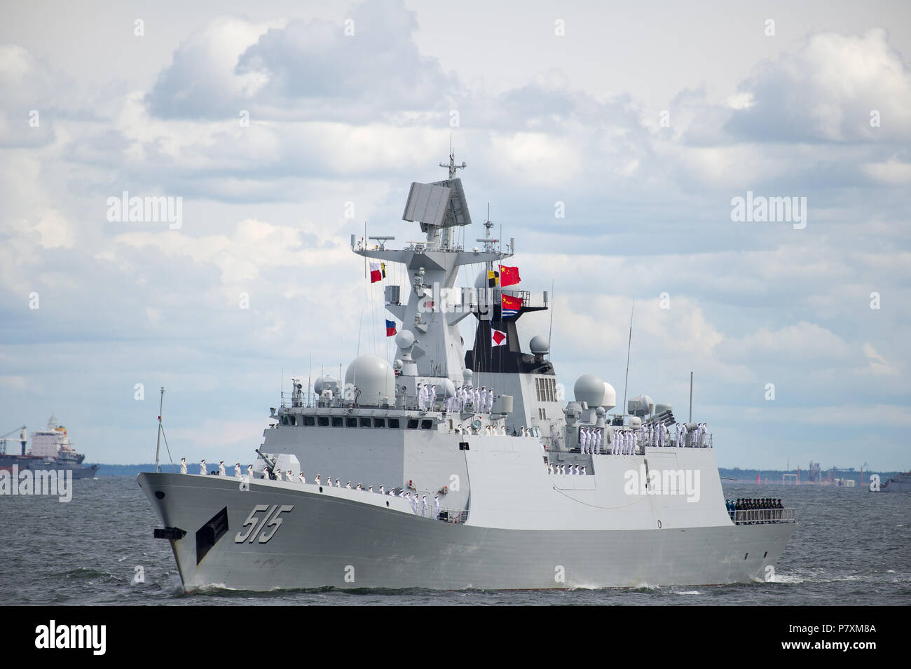 Type 054a frigate hi-res stock photography and images - Alamy