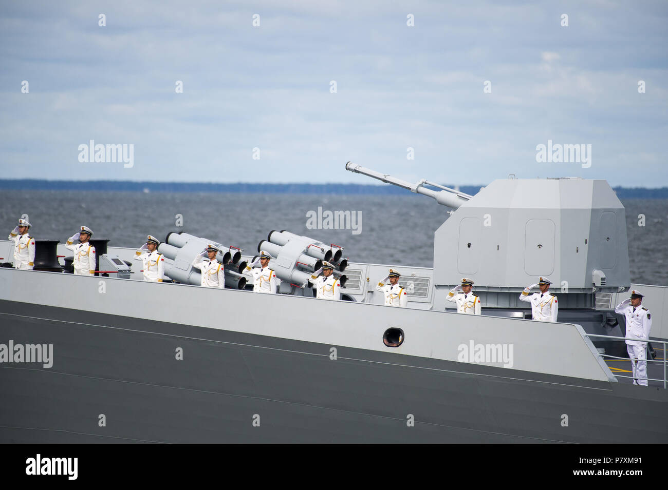Type 054a frigate hi-res stock photography and images - Alamy