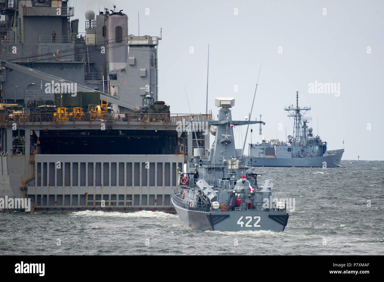 American Harpers Ferry-class dock landing ship USS Oak Hill (LSD-51 ...