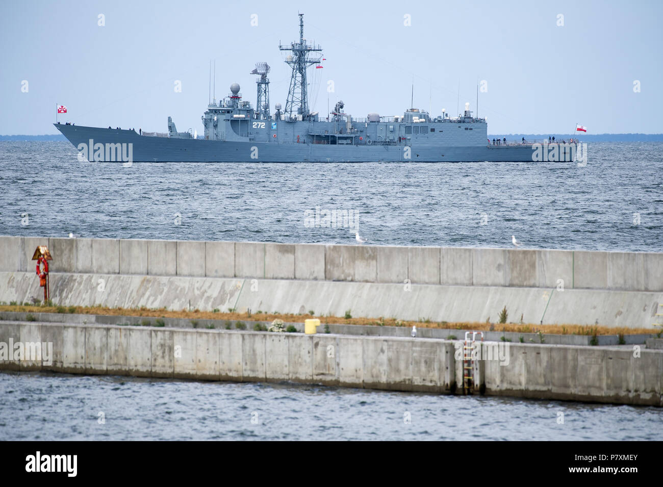 Polish Oliver Hazard Perry class guided missile frigate ORP General ...