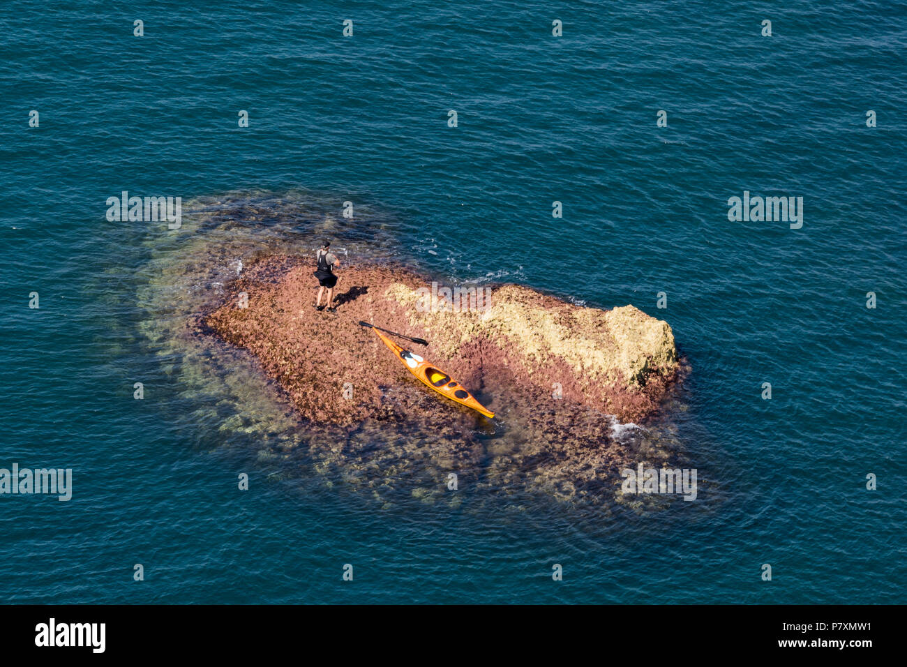 Man stranded on island hi-res stock photography and images - Alamy