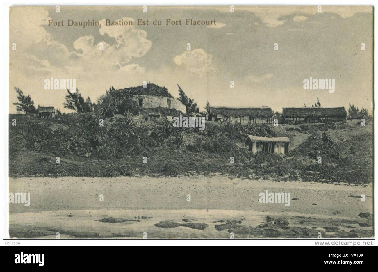 English: Ruins of a bastion of Fort Flacourt at Fort-Dauphin, circa ...