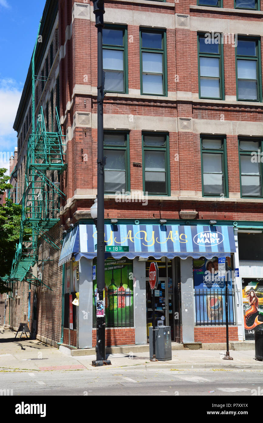 Mini convenience store hi-res stock photography and images - Alamy