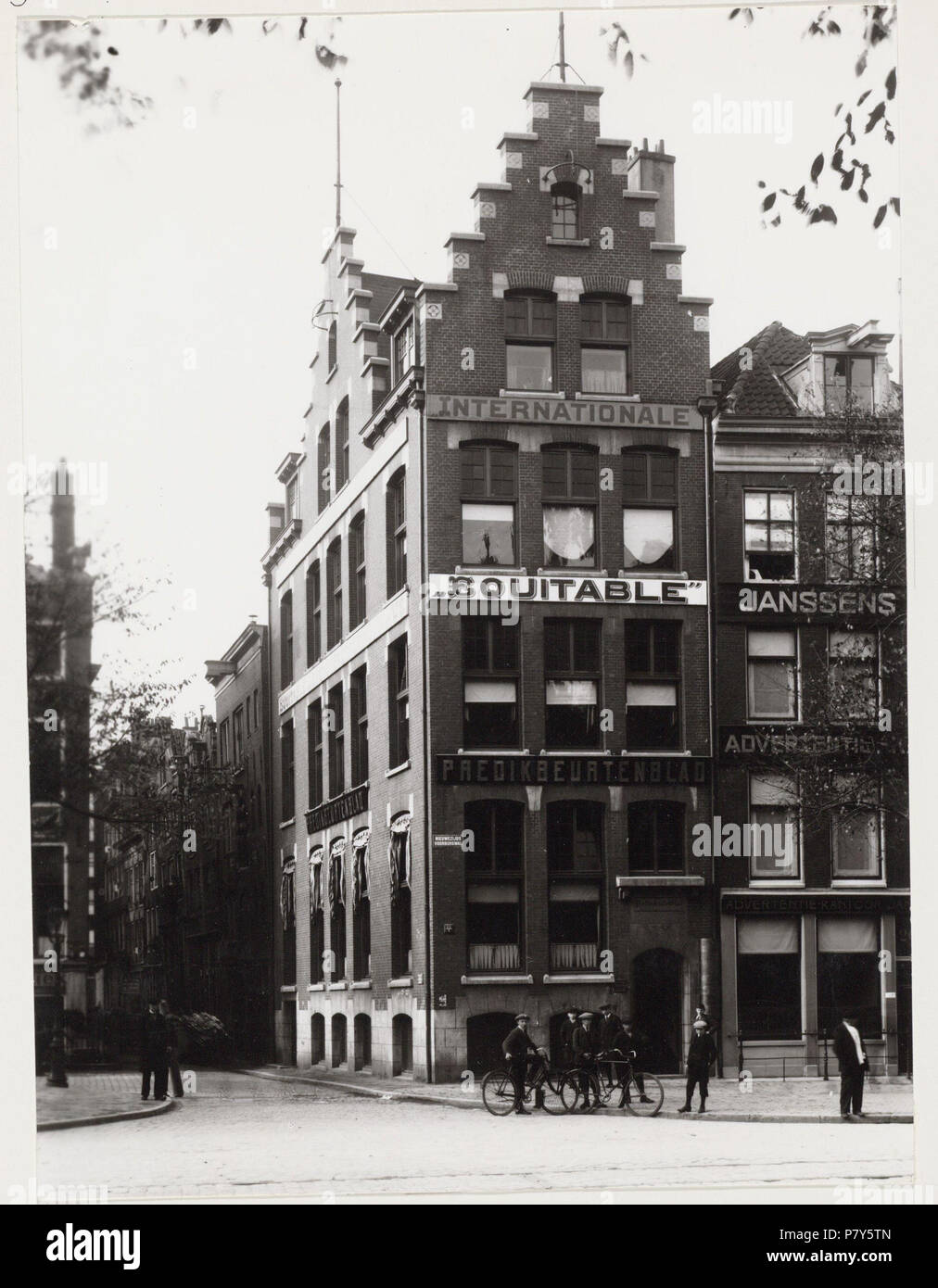 Gevel amsterdam hi-res stock photography and images - Alamy