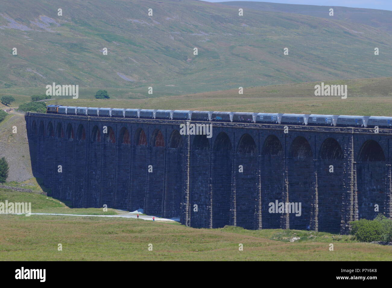A Great British Railway Freight Train crosses the mighty & impressive ...