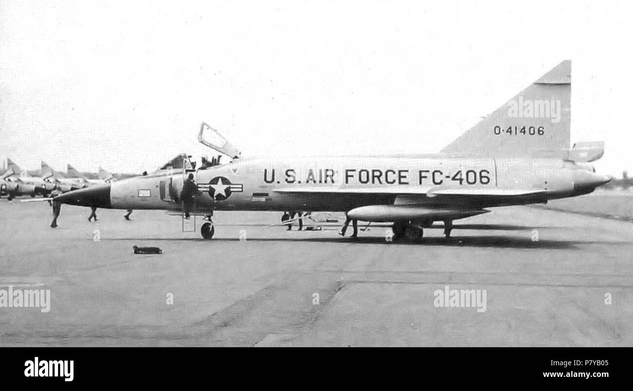 496th Fighter-Interceptor Squadron Convair F-102 Delta Dagger 54-1406 ...