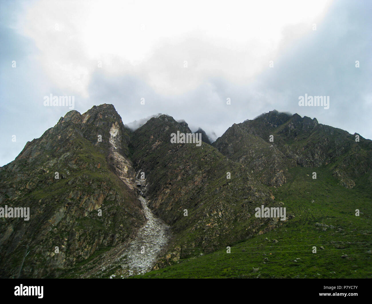 The crack trail hi-res stock photography and images - Alamy