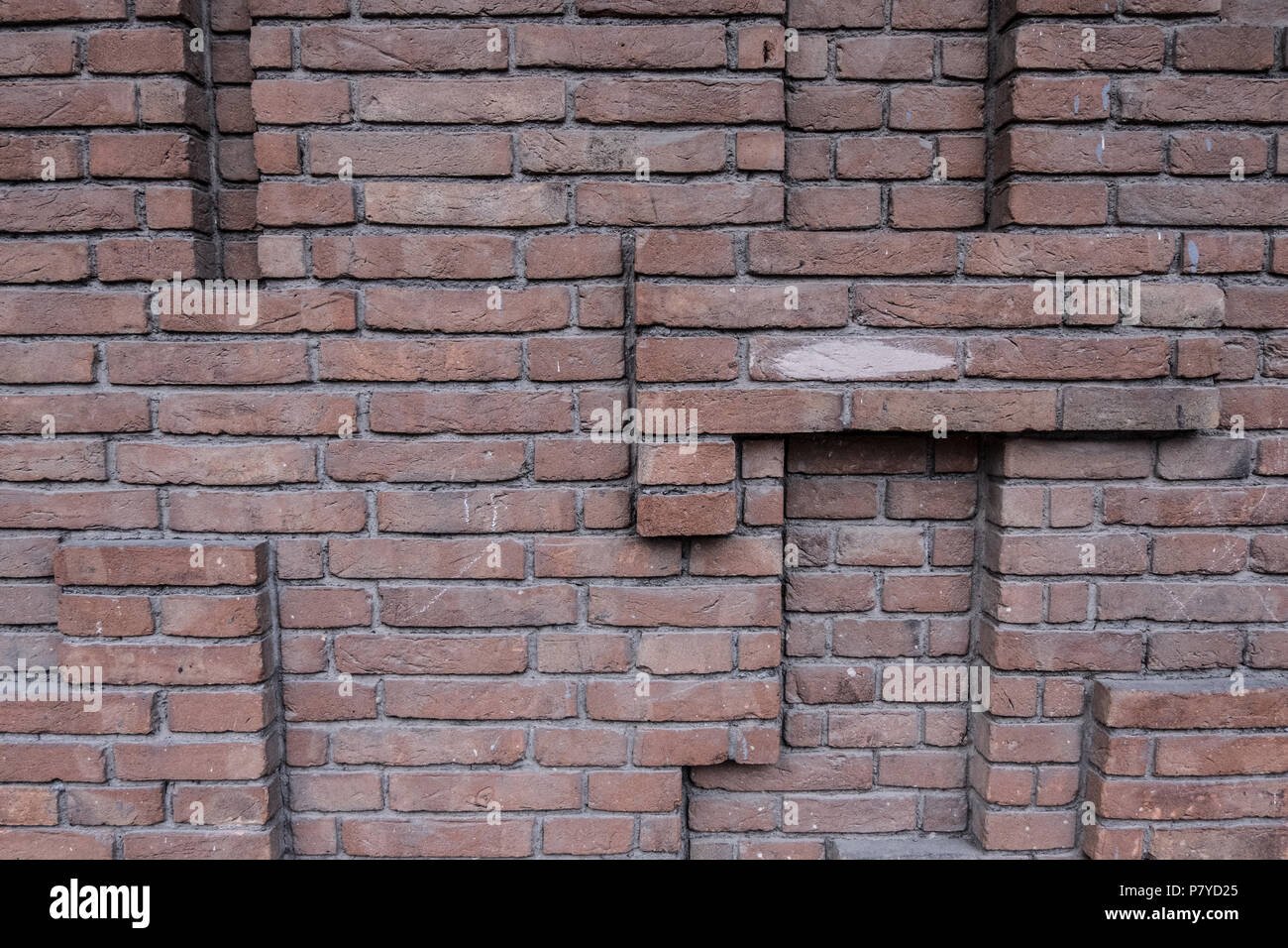 Multilevel brick wall Stock Photo - Alamy