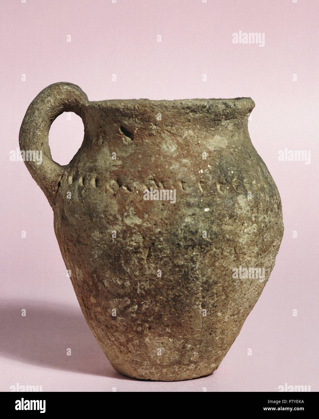 Pot with handle hi-res stock photography and images - Alamy