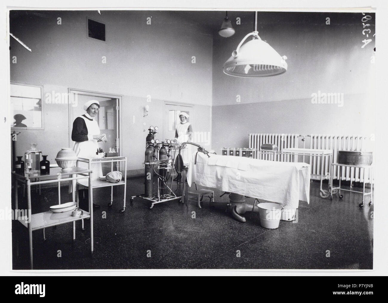 Operatiekamer hi-res stock photography and images - Alamy