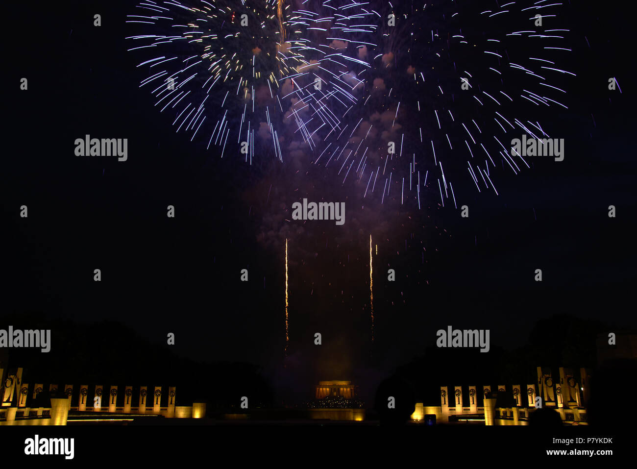 July 4th fireworks on National Mall with Lincoln Monument and WWII ...