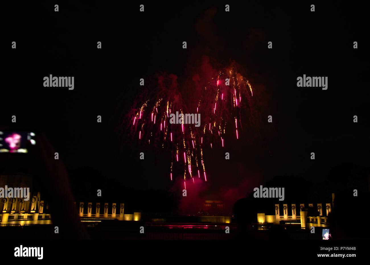 July 4th fireworks on National Mall with Lincoln Monument and WWII ...
