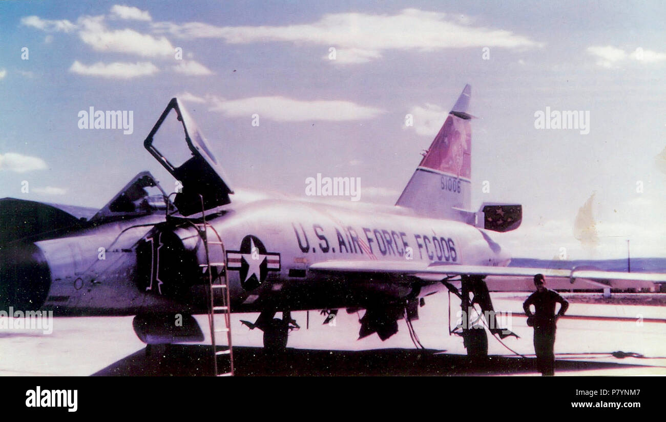 431st Fighter-Interceptor Squadron Convair F-102 Delta Dagger 56-1006 ...