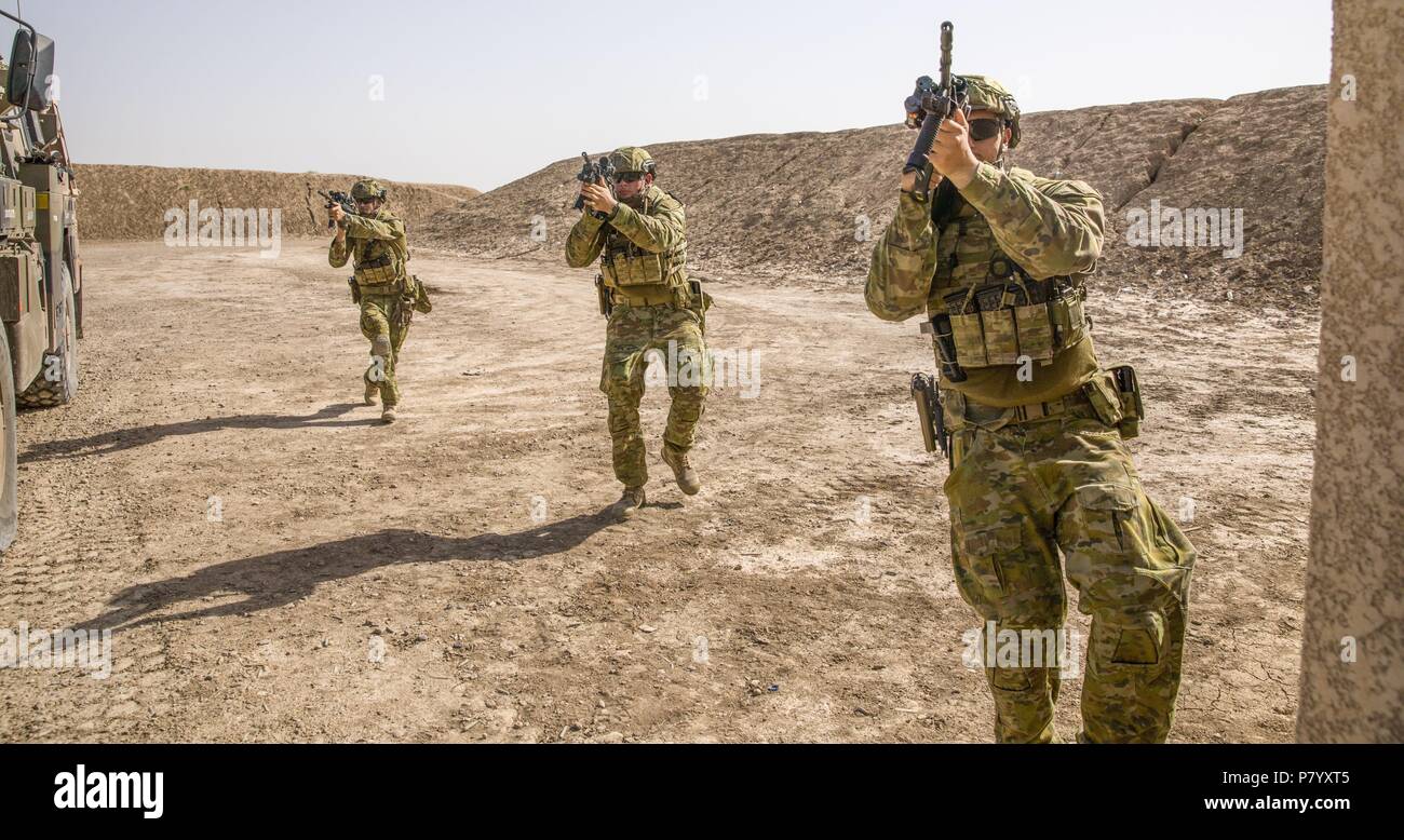 Camp taji iraq soldiers from hi-res stock photography and images - Alamy