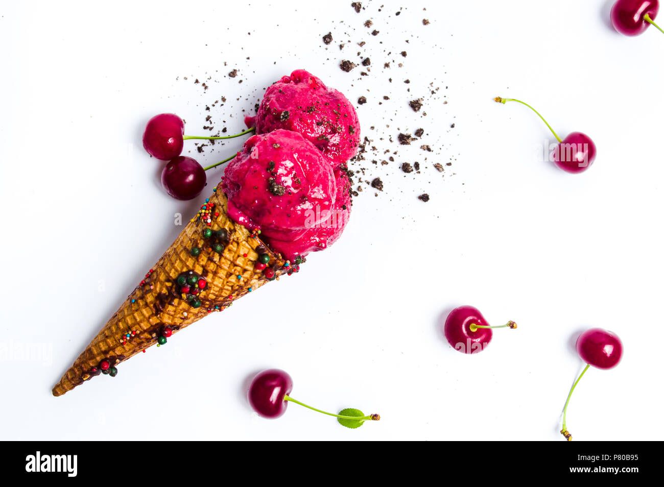 Ice cream cone scoops hi-res stock photography and images - Alamy