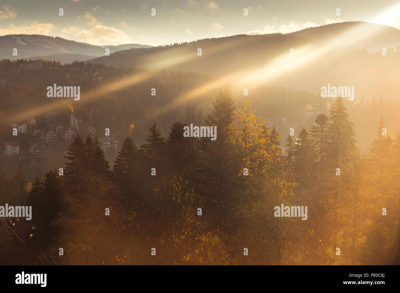 Light from heaven shining hi-res stock photography and images - Alamy