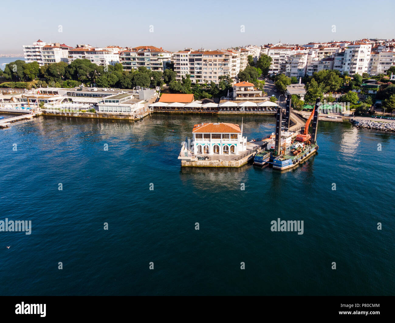 Historical moda pier hi-res stock photography and images - Alamy