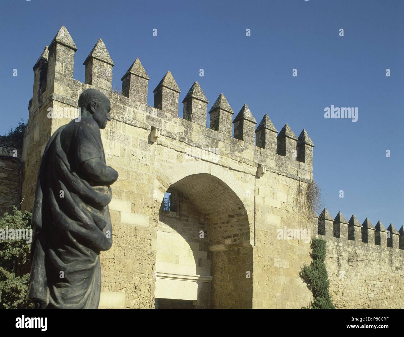 PUERTA DE ALMODOVAR Y ESTATUA DE SENECA. Location: EXTERIOR, SPAIN ...