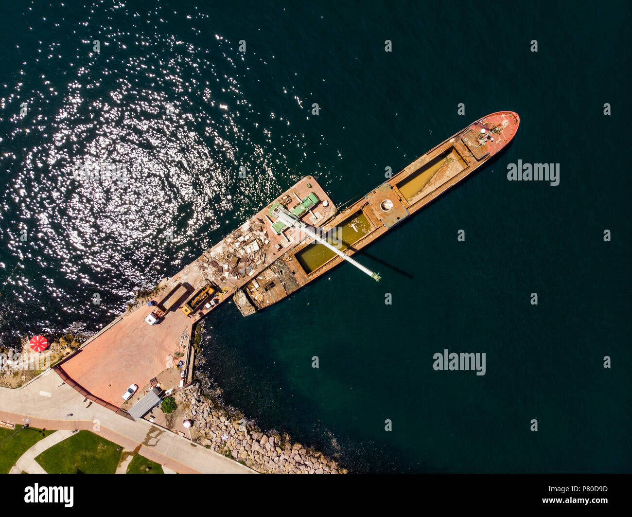 Container ship pollution vessel hi-res stock photography and images - Alamy