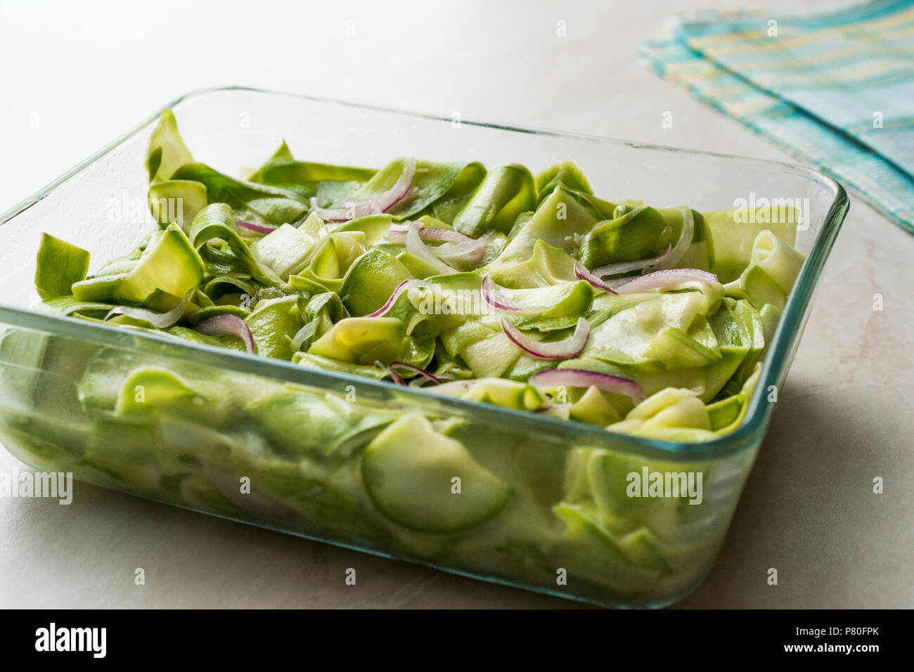 Turkish Squash Zucchini Slices cut with Knife / Kabak Siyirma ...